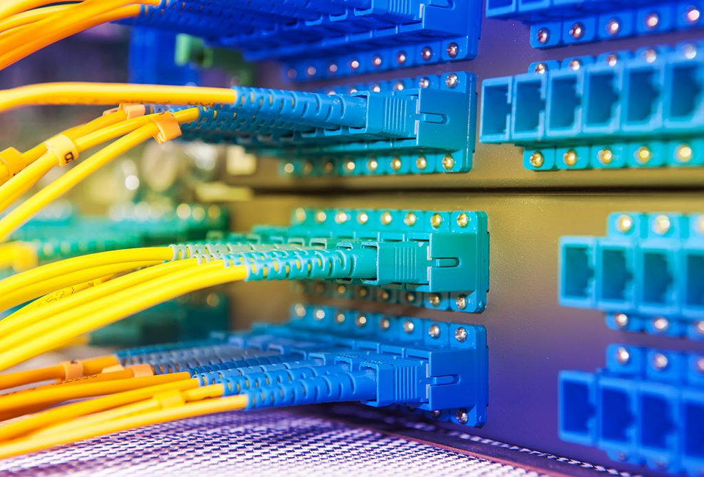 データセンターの光ファイバ配線でよくある課題トップ5 | Data Center Café データセンターの光ファイバ配線でよくある課題トップ5 | Data Center Café